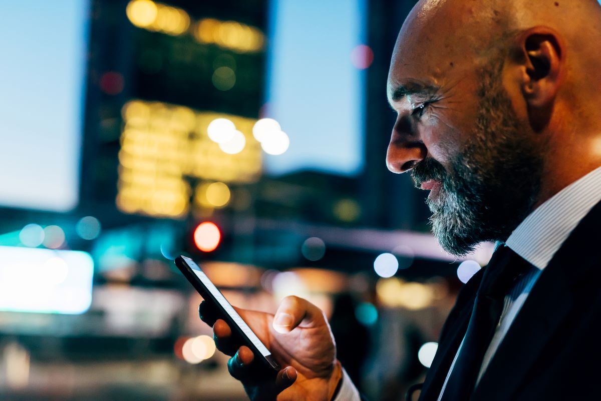 Comment mettre Snapchat en mode nuit sur Android et iPhone