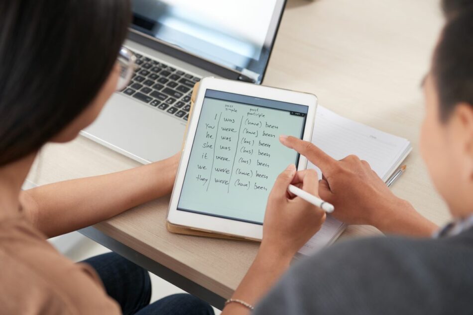 Quand utiliser « although » et « even though